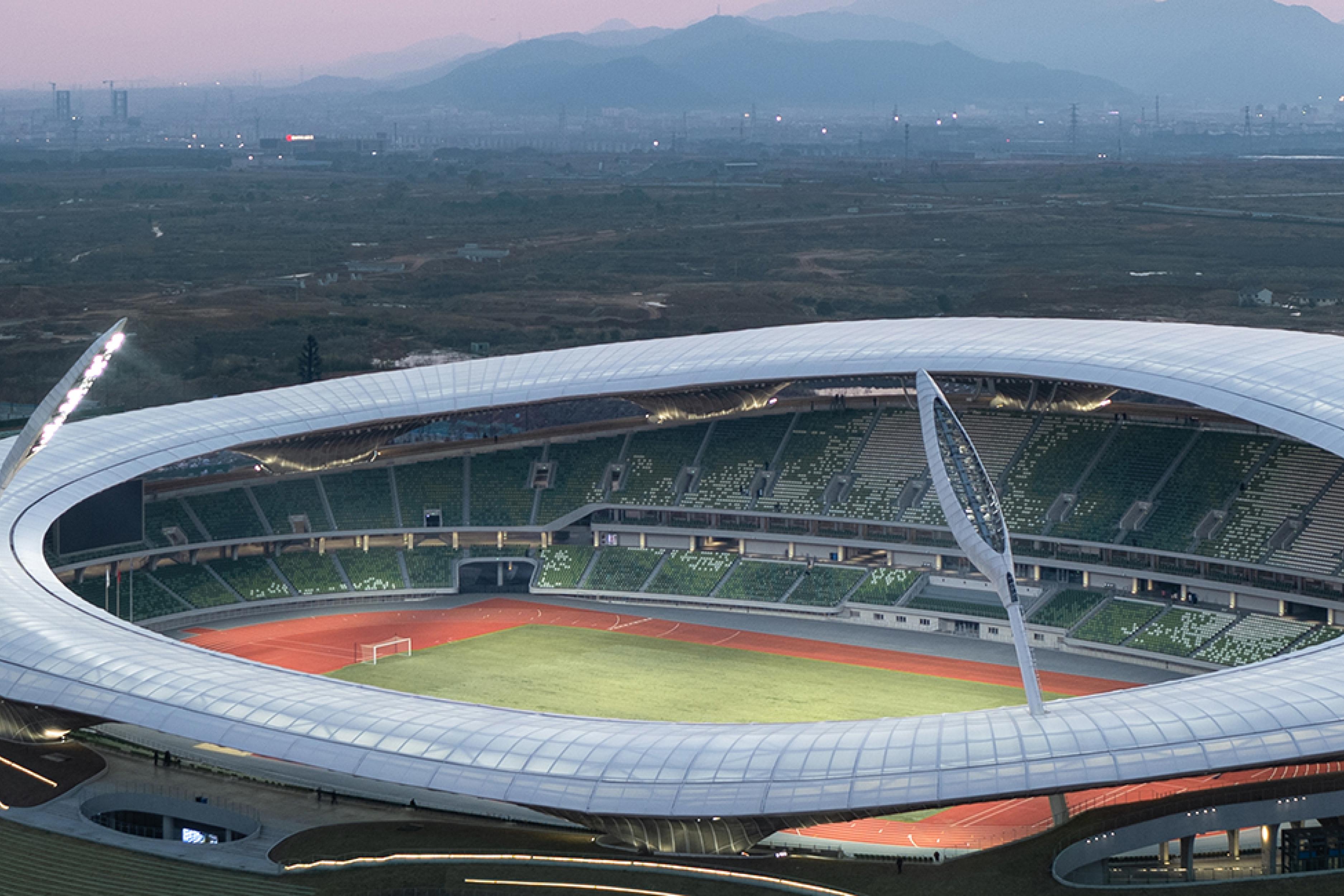 Like a halo hovering gently above the landscape | IAKS International